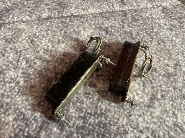 Shop - Jolana Iris Pickup set - Sixties Guitars - European Vintage ...